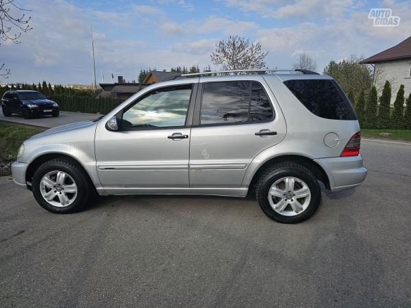 Серый Мерседес МЛ 270 2005 в Каунас, объемом двигателя 2.70 л и пробегом 330 тыс. км за 3200 €, фото 3 на AUTOMOTO.COM.LV