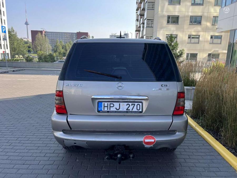Pelēks Mercedes-Benz ML 270 2005 Viļņa, ar dzinēja tilpumu 2.70 L un nobraukumu 318 tūkst. km par 2250 €, foto 12 vietnē AUTOMOTO.COM.LV