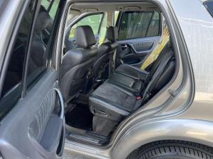 Pelēks Mercedes-Benz ML 270 2005 Viļņa, ar dzinēja tilpumu 2.70 L un nobraukumu 318 tūkst. km par 2250 €, foto 26 vietnē AUTOMOTO.COM.LV