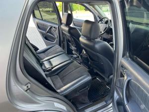 Pelēks Mercedes-Benz ML 270 2005 Viļņa, ar dzinēja tilpumu 2.70 L un nobraukumu 318 tūkst. km par 2250 €, foto 29 vietnē AUTOMOTO.COM.LV