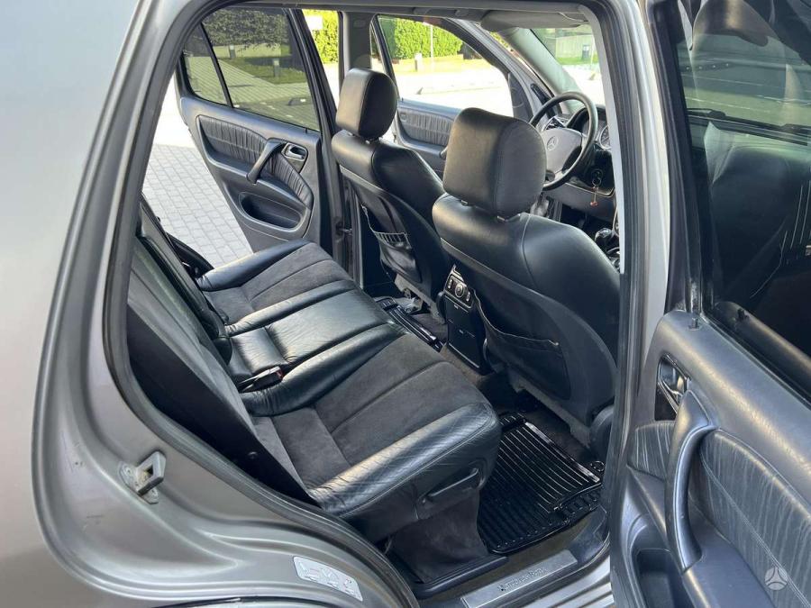 Pelēks Mercedes-Benz ML 270 2005 Viļņa, ar dzinēja tilpumu 2.70 L un nobraukumu 318 tūkst. km par 2250 €, foto 29 vietnē AUTOMOTO.COM.LV