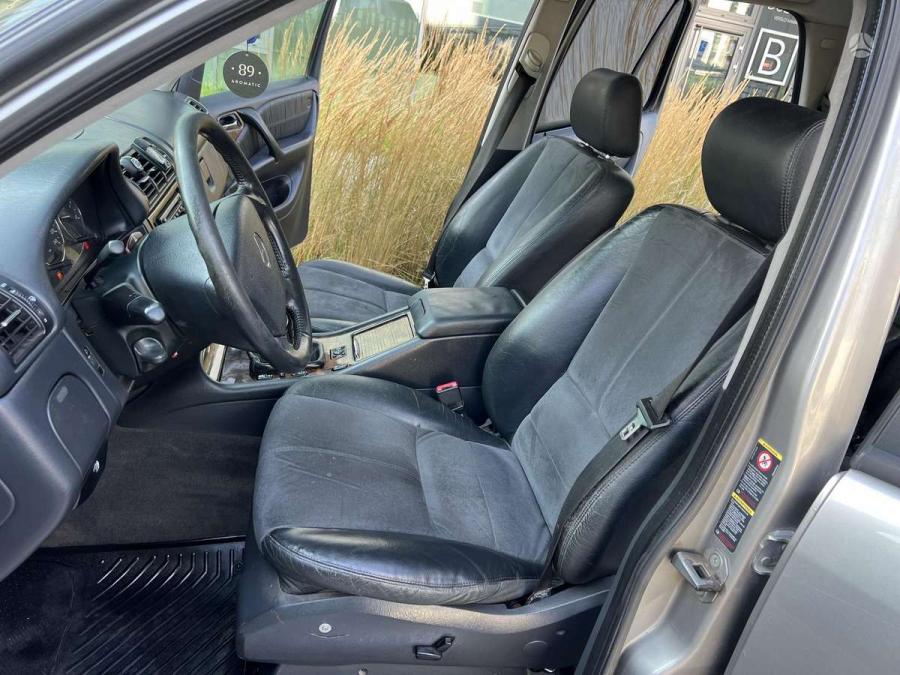 Pelēks Mercedes-Benz ML 270 2005 Viļņa, ar dzinēja tilpumu 2.70 L un nobraukumu 318 tūkst. km par 2250 €, foto 30 vietnē AUTOMOTO.COM.LV