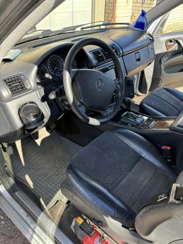 Grey Mercedes-Benz ML 270 2005 in Rapina, with an engine capacity of 2.70 L and mileage of 348 thousand km for 3600 €, photo 10 on AUTOMOTO.COM.LV
