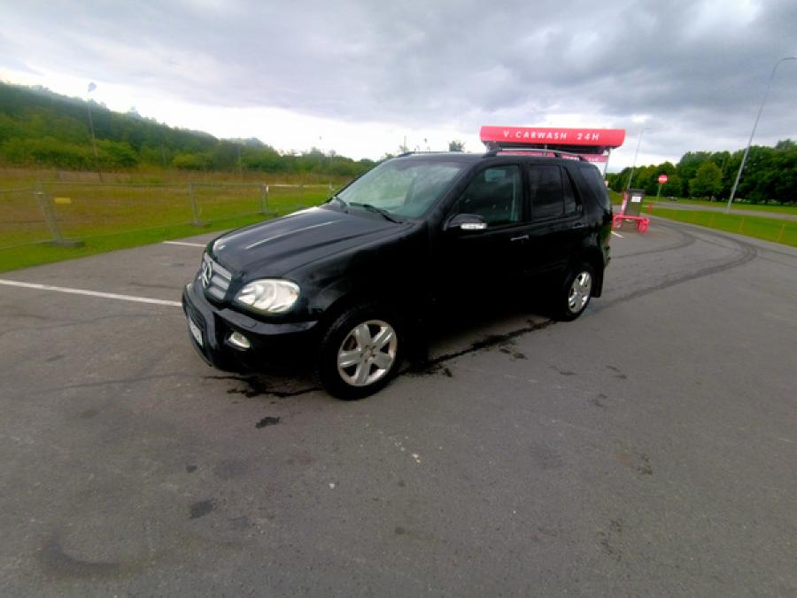 Mercedes-Benz ML 270 2005 Kohtla-Jerve, ar dzinēja tilpumu 2.70 L un nobraukumu 240 tūkst. km par 2800 €, foto 4 vietnē AUTOMOTO.COM.LV