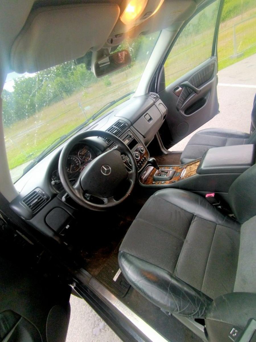Mercedes-Benz ML 270 2005 Kohtla-Jerve, ar dzinēja tilpumu 2.70 L un nobraukumu 240 tūkst. km par 2800 €, foto 20 vietnē AUTOMOTO.COM.LV