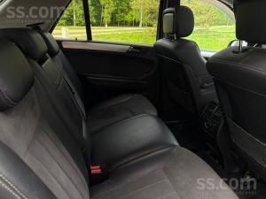 Black Mercedes-Benz ML 280 2006 in Jelgava, with an engine capacity of 3.00 L and mileage of 315 thousand km for 4800 €, photo 11 on AUTOMOTO.COM.LV