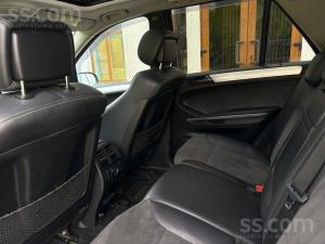 Black Mercedes-Benz ML 280 2006 in Jelgava, with an engine capacity of 3.00 L and mileage of 315 thousand km for 4800 €, photo 12 on AUTOMOTO.COM.LV