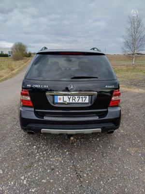 Black Mercedes-Benz ML 280 2006 in Vilnius, with an engine capacity of 2.99 L and mileage of 300 thousand km for 4500 €, photo 3 on AUTOMOTO.COM.LV
