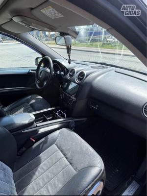 Melns Mercedes-Benz ML 280 2006 Klaipėda, ar dzinēja tilpumu 3.00 L un nobraukumu 311 tūkst. km par 6000 €, foto 6 vietnē AUTOMOTO.COM.LV