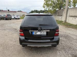 Melns Mercedes-Benz ML 280 2006 Rēzekne, ar dzinēja tilpumu 3.00 L un nobraukumu 0 tūkst. km par 3650 €, foto 7 vietnē AUTOMOTO.COM.LV