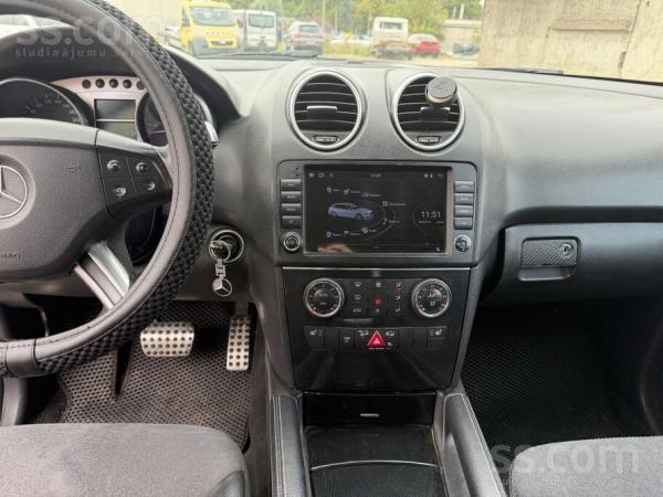 Black Mercedes-Benz ML 280 2006 in Rezekne, with an engine capacity of 3.00 L and mileage of 0 thousand km for 3650 €, photo 10 on AUTOMOTO.COM.LV