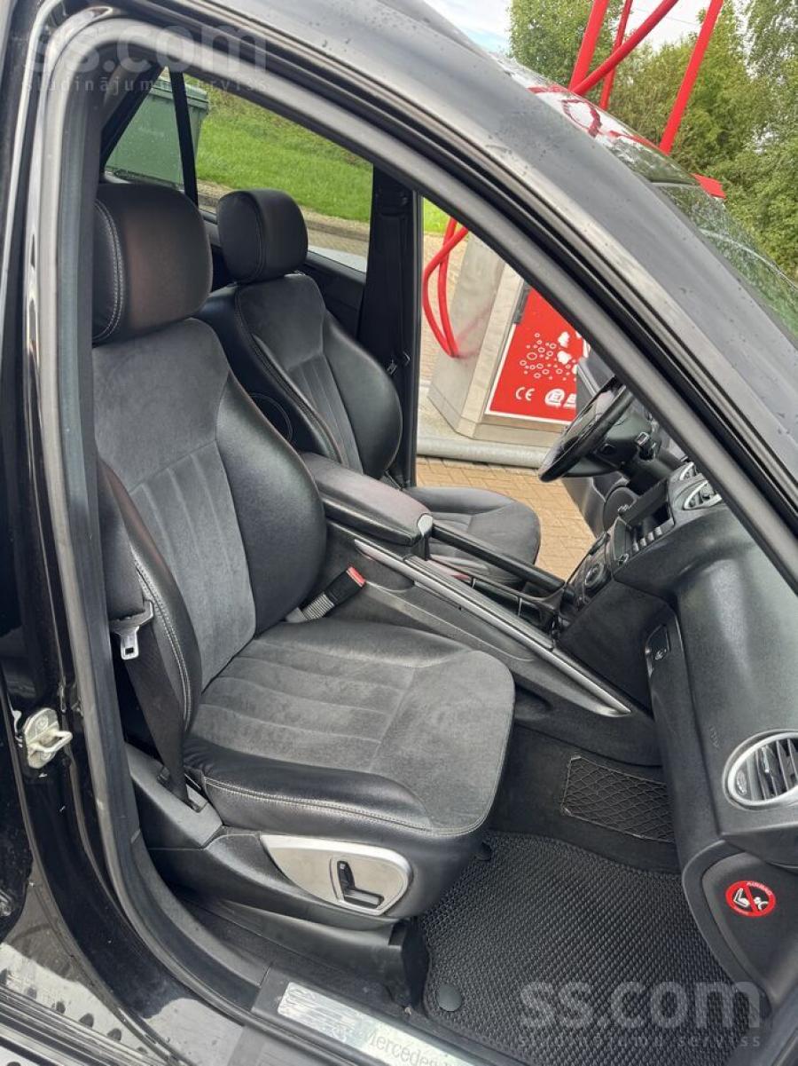 Black Mercedes-Benz ML 280 2006 in Rezekne, with an engine capacity of 3.00 L and mileage of 305 thousand km for 3750 €, photo 8 on AUTOMOTO.COM.LV