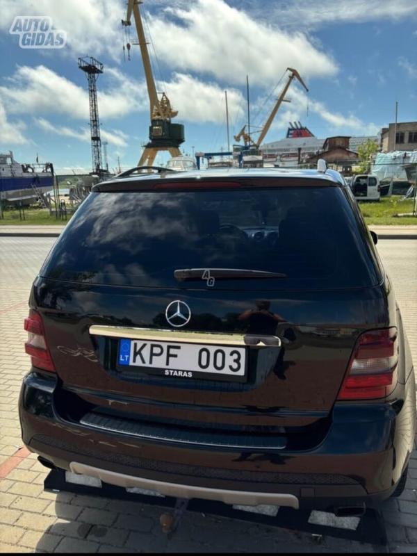 Black Mercedes-Benz ML 280 2006 in Klaipeda, with an engine capacity of 3.00 L and mileage of 311 thousand km for 5500 €, photo 3 on AUTOMOTO.COM.LV
