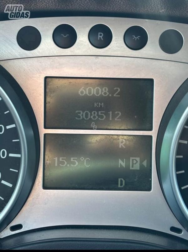 Black Mercedes-Benz ML 280 2006 in Klaipeda, with an engine capacity of 3.00 L and mileage of 311 thousand km for 5500 €, photo 6 on AUTOMOTO.COM.LV