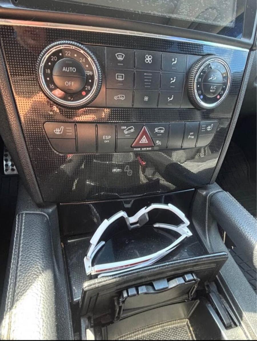 Black Mercedes-Benz ML 280 2006 in Klaipeda, with an engine capacity of 3.00 L and mileage of 311 thousand km for 5500 €, photo 9 on AUTOMOTO.COM.LV