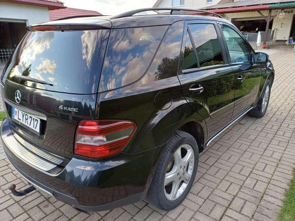 Мерседес МЛ 280 2006 в Вильнюс на AUTOMOTO.COM.LV Черный Мерседес МЛ 280 2006 в Вильнюс, объемом двигателя 2.99 л и пробегом 302 тыс. км за 4500 €, фото 7 на AUTOMOTO.COM.LV