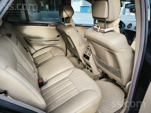 Мерседес МЛ 280 2006 в Рига на AUTOMOTO.COM.LV Черный Мерседес МЛ 280 2006 в Рига, объемом двигателя 3.00 л и пробегом 277 тыс. км за 3900 €, фото 8 на AUTOMOTO.COM.LV