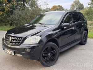 Черный Мерседес МЛ 280 2006 в Рига, объемом двигателя 3.00 л и пробегом 329 тыс. км за 3900 €, фото 3 на AUTOMOTO.COM.LV