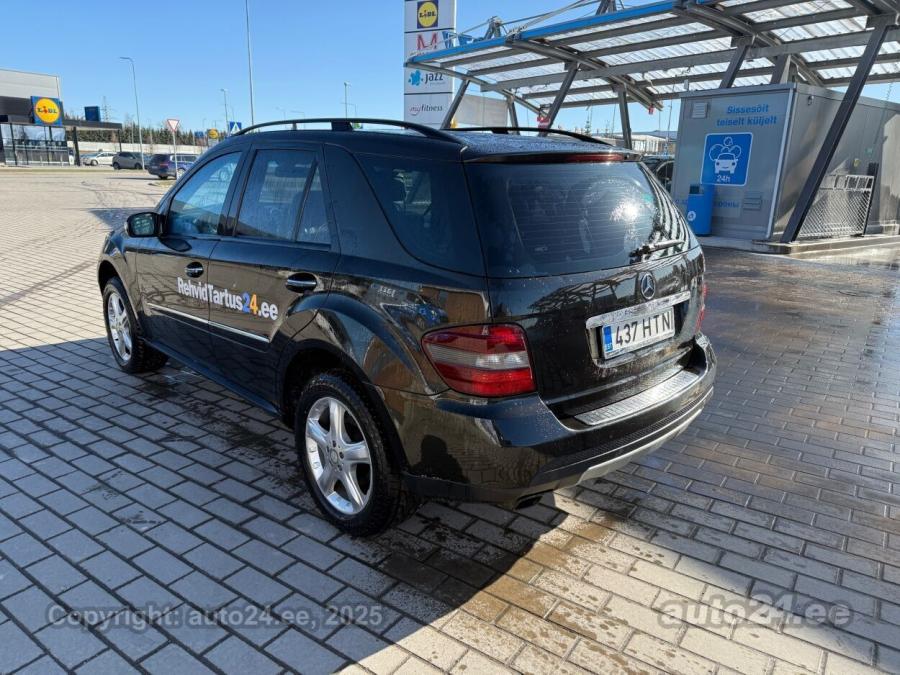 Melns Mercedes-Benz ML 280 2007 Tartu, ar dzinēja tilpumu 3.00 L un nobraukumu 316 tūkst. km par 7000 €, foto 2 vietnē AUTOMOTO.COM.LV