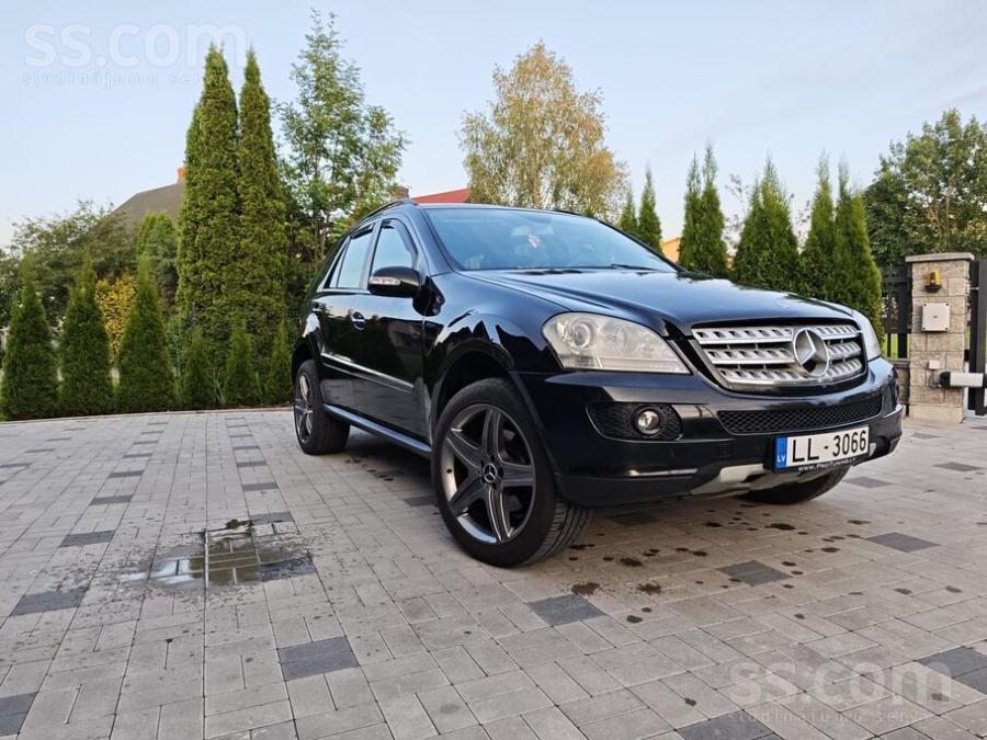 Melns Mercedes-Benz ML 280 2007 Rīga, ar dzinēja tilpumu 3.00 L un nobraukumu 340 tūkst. km par 5500 €, foto 1 vietnē AUTOMOTO.COM.LV
