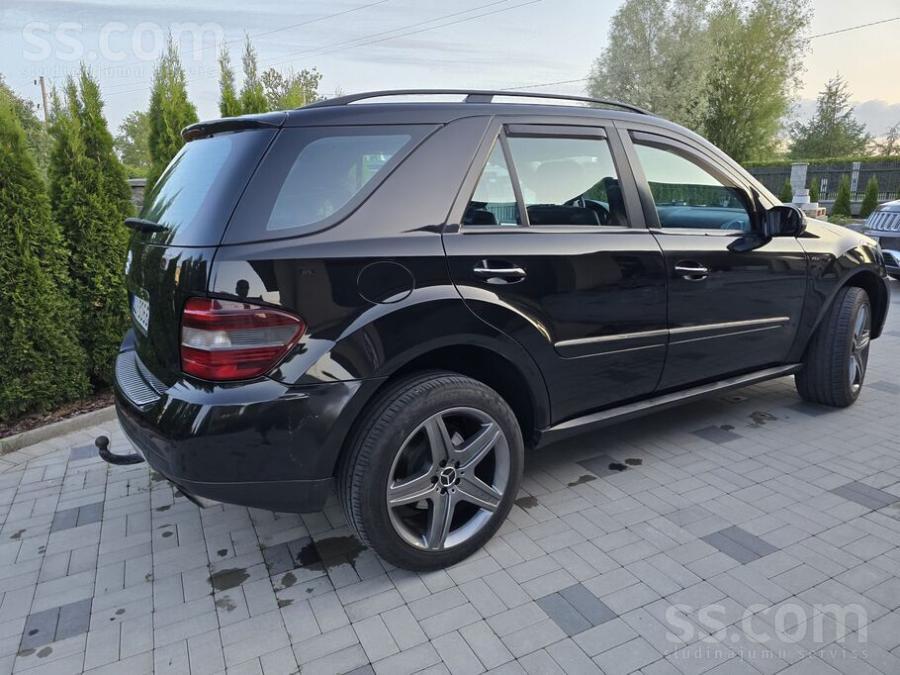 Melns Mercedes-Benz ML 280 2007 Rīga, ar dzinēja tilpumu 3.00 L un nobraukumu 340 tūkst. km par 5500 €, foto 3 vietnē AUTOMOTO.COM.LV