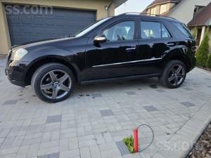 Melns Mercedes-Benz ML 280 2007 Rīga, ar dzinēja tilpumu 3.00 L un nobraukumu 340 tūkst. km par 5500 €, foto 7 vietnē AUTOMOTO.COM.LV