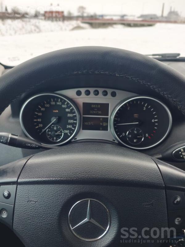 Melns Mercedes-Benz ML 280 2007 Daugavpils, ar dzinēja tilpumu 3.00 L un nobraukumu 0 tūkst. km par 6500 €, foto 7 vietnē AUTOMOTO.COM.LV