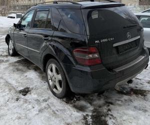 Black Mercedes-Benz ML 280 2007 in Vilnius, with an engine capacity of 0.00 L and mileage of 330 thousand km for 2000 €, photo 2 on AUTOMOTO.COM.LV