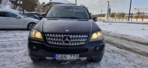 Melns Mercedes-Benz ML 280 2007 Kauņa, ar dzinēja tilpumu 3.00 L un nobraukumu 400 tūkst. km par 4999 €, foto 2 vietnē AUTOMOTO.COM.LV