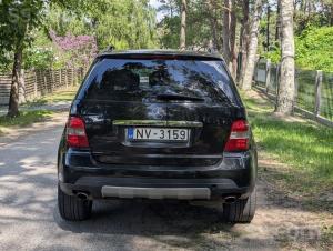 Black Mercedes-Benz ML 280 2007 in Riga, with an engine capacity of 3.00 L and mileage of 286 thousand km for 4500 €, photo 6 on AUTOMOTO.COM.LV