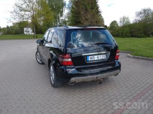 Melns Mercedes-Benz ML 280 2007 Ogre, ar dzinēja tilpumu 3.00 L un nobraukumu 319 tūkst. km par 6500 €, foto 4 vietnē AUTOMOTO.COM.LV