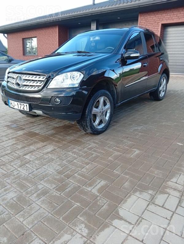 Melns Mercedes-Benz ML 280 2007 Daugavpils, ar dzinēja tilpumu 3.00 L un nobraukumu 330 tūkst. km par 5700 €, foto 2 vietnē AUTOMOTO.COM.LV