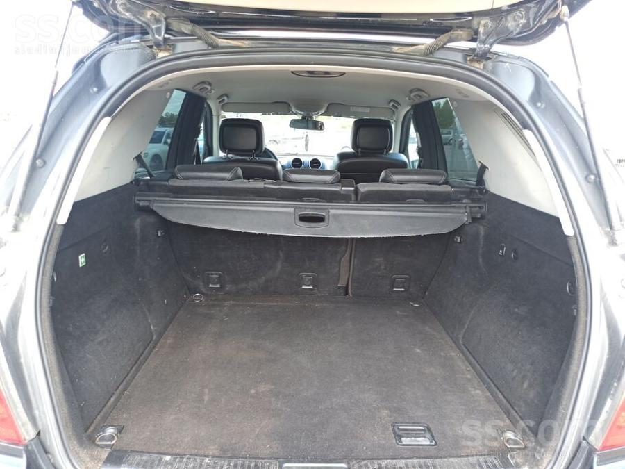 Black Mercedes-Benz ML 280 2007 in Daugavpils, with an engine capacity of 3.00 L and mileage of 0 thousand km for 4950 €, photo 11 on AUTOMOTO.COM.LV