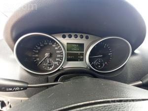 Black Mercedes-Benz ML 280 2007 in Daugavpils, with an engine capacity of 3.00 L and mileage of 0 thousand km for 4950 €, photo 20 on AUTOMOTO.COM.LV