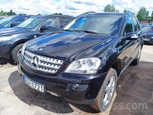 Black Mercedes-Benz ML 280 2007 in Daugavpils, with an engine capacity of 3.00 L and mileage of 0 thousand km for 4950 €, photo 30 on AUTOMOTO.COM.LV