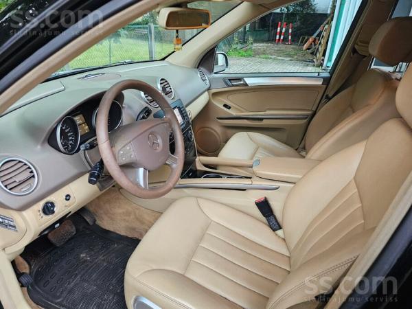 Melns Mercedes-Benz ML 280 2007 Rīga, ar dzinēja tilpumu 3.00 L un nobraukumu 306 tūkst. km par 4800 €, foto 8 vietnē AUTOMOTO.COM.LV