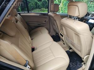 Black Mercedes-Benz ML 280 2007 in Riga, with an engine capacity of 3.00 L and mileage of 306 thousand km for 4800 €, photo 11 on AUTOMOTO.COM.LV