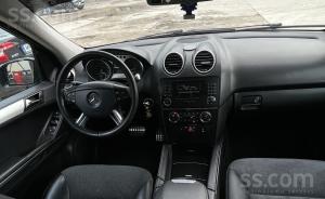 Melns Mercedes-Benz ML 280 2007 Liepāja, ar dzinēja tilpumu 3.00 L un nobraukumu 260 tūkst. km par 4950 €, foto 7 vietnē AUTOMOTO.COM.LV