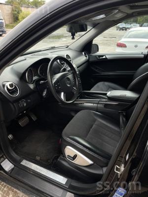 Melns Mercedes-Benz ML 280 2007 Liepāja, ar dzinēja tilpumu 3.00 L un nobraukumu 260 tūkst. km par 4950 €, foto 9 vietnē AUTOMOTO.COM.LV