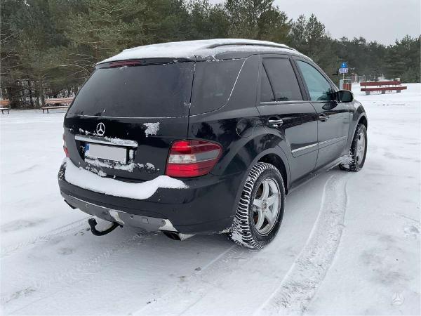 Black Mercedes-Benz ML 280 2008 in Klaipeda, with an engine capacity of 2.99 L and mileage of 280 thousand km for 5400 €, photo 3 on AUTOMOTO.COM.LV