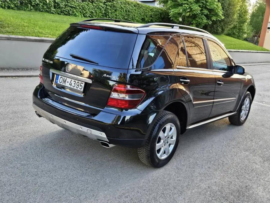 Melns Mercedes-Benz ML 280 2008 Jēkabpils, ar dzinēja tilpumu 3.00 L un nobraukumu 299 tūkst. km par 5000 €, foto 7 vietnē AUTOMOTO.COM.LV