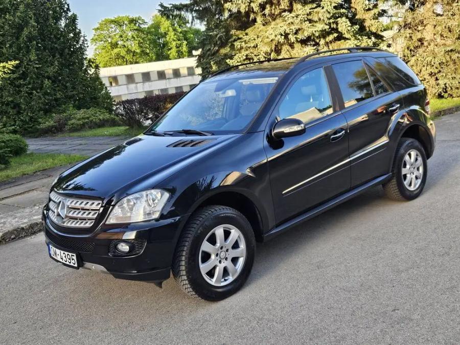 Melns Mercedes-Benz ML 280 2008 Jēkabpils, ar dzinēja tilpumu 3.00 L un nobraukumu 299 tūkst. km par 5000 €, foto 12 vietnē AUTOMOTO.COM.LV