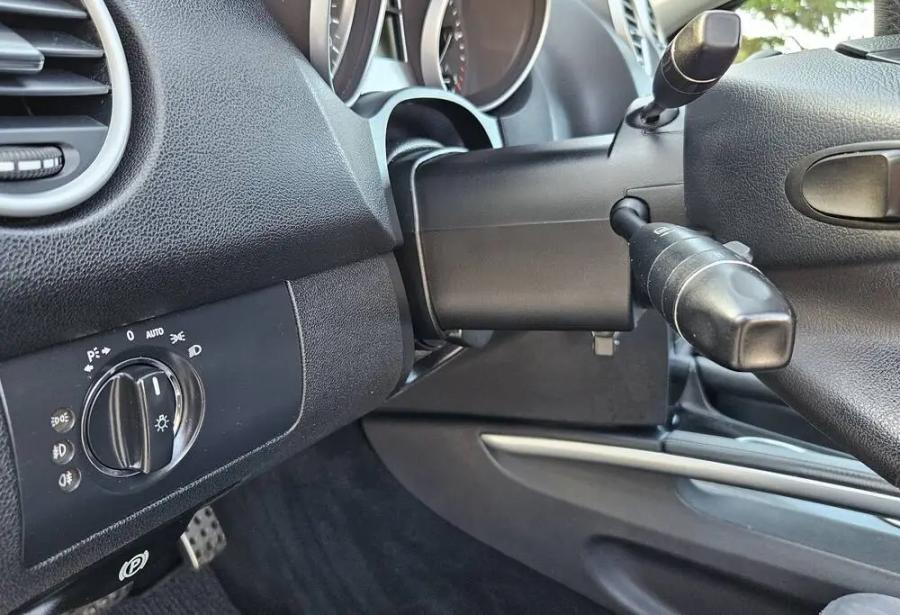 Melns Mercedes-Benz ML 280 2008 Jēkabpils, ar dzinēja tilpumu 3.00 L un nobraukumu 299 tūkst. km par 5000 €, foto 14 vietnē AUTOMOTO.COM.LV
