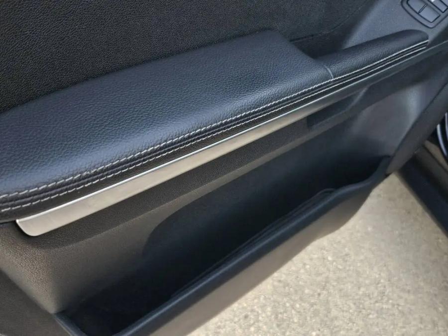 Melns Mercedes-Benz ML 280 2008 Jēkabpils, ar dzinēja tilpumu 3.00 L un nobraukumu 299 tūkst. km par 5000 €, foto 20 vietnē AUTOMOTO.COM.LV