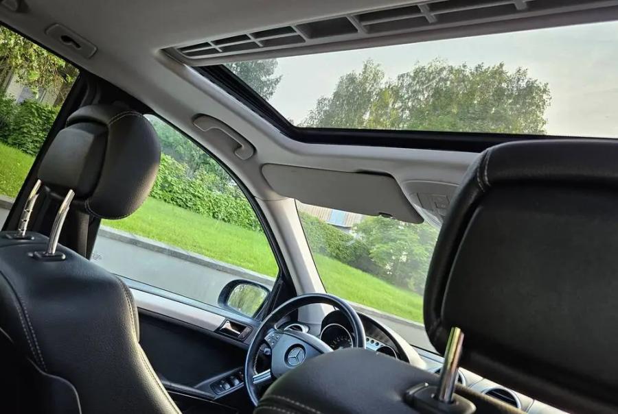 Melns Mercedes-Benz ML 280 2008 Jēkabpils, ar dzinēja tilpumu 3.00 L un nobraukumu 299 tūkst. km par 5000 €, foto 23 vietnē AUTOMOTO.COM.LV