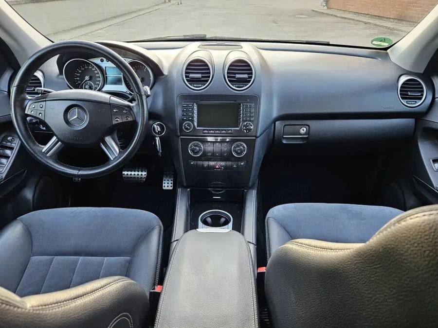 Melns Mercedes-Benz ML 280 2008 Jēkabpils, ar dzinēja tilpumu 3.00 L un nobraukumu 299 tūkst. km par 5000 €, foto 24 vietnē AUTOMOTO.COM.LV
