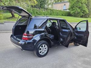 Melns Mercedes-Benz ML 280 2008 Jēkabpils, ar dzinēja tilpumu 3.00 L un nobraukumu 299 tūkst. km par 5000 €, foto 26 vietnē AUTOMOTO.COM.LV