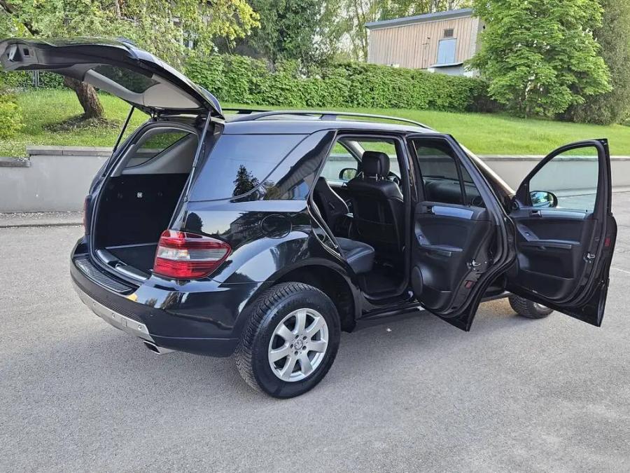 Melns Mercedes-Benz ML 280 2008 Jēkabpils, ar dzinēja tilpumu 3.00 L un nobraukumu 299 tūkst. km par 5000 €, foto 26 vietnē AUTOMOTO.COM.LV