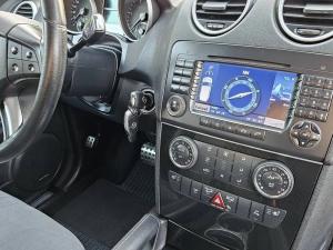 Melns Mercedes-Benz ML 280 2008 Jēkabpils, ar dzinēja tilpumu 3.00 L un nobraukumu 299 tūkst. km par 5000 €, foto 29 vietnē AUTOMOTO.COM.LV