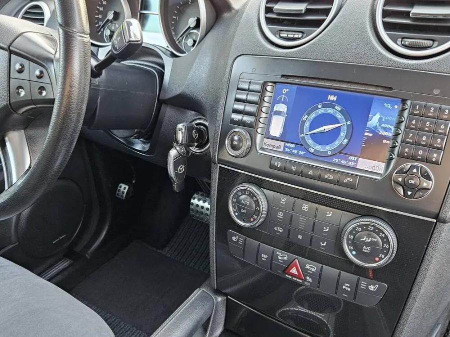 Melns Mercedes-Benz ML 280 2008 Jēkabpils, ar dzinēja tilpumu 3.00 L un nobraukumu 299 tūkst. km par 5000 €, foto 29 vietnē AUTOMOTO.COM.LV